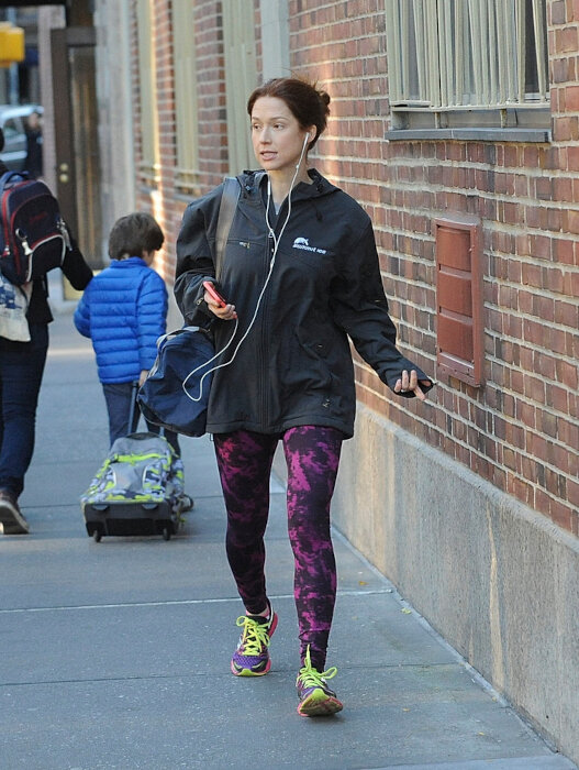 Celebrities Wearing Summit Ice 60 Photos - Moonagedaydream.film